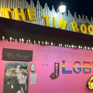 The Tin Room - Kikipedia Dallas