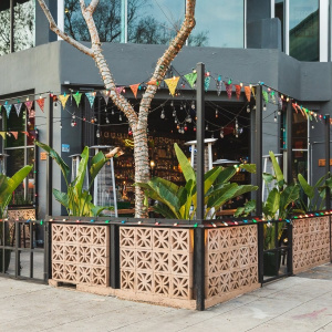 Schmitty's West Hollywood - Kikipedia Los Angeles